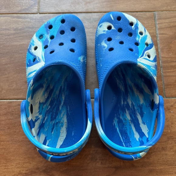 CROCS | Shoes | Blue Marble Crocs | Poshmark